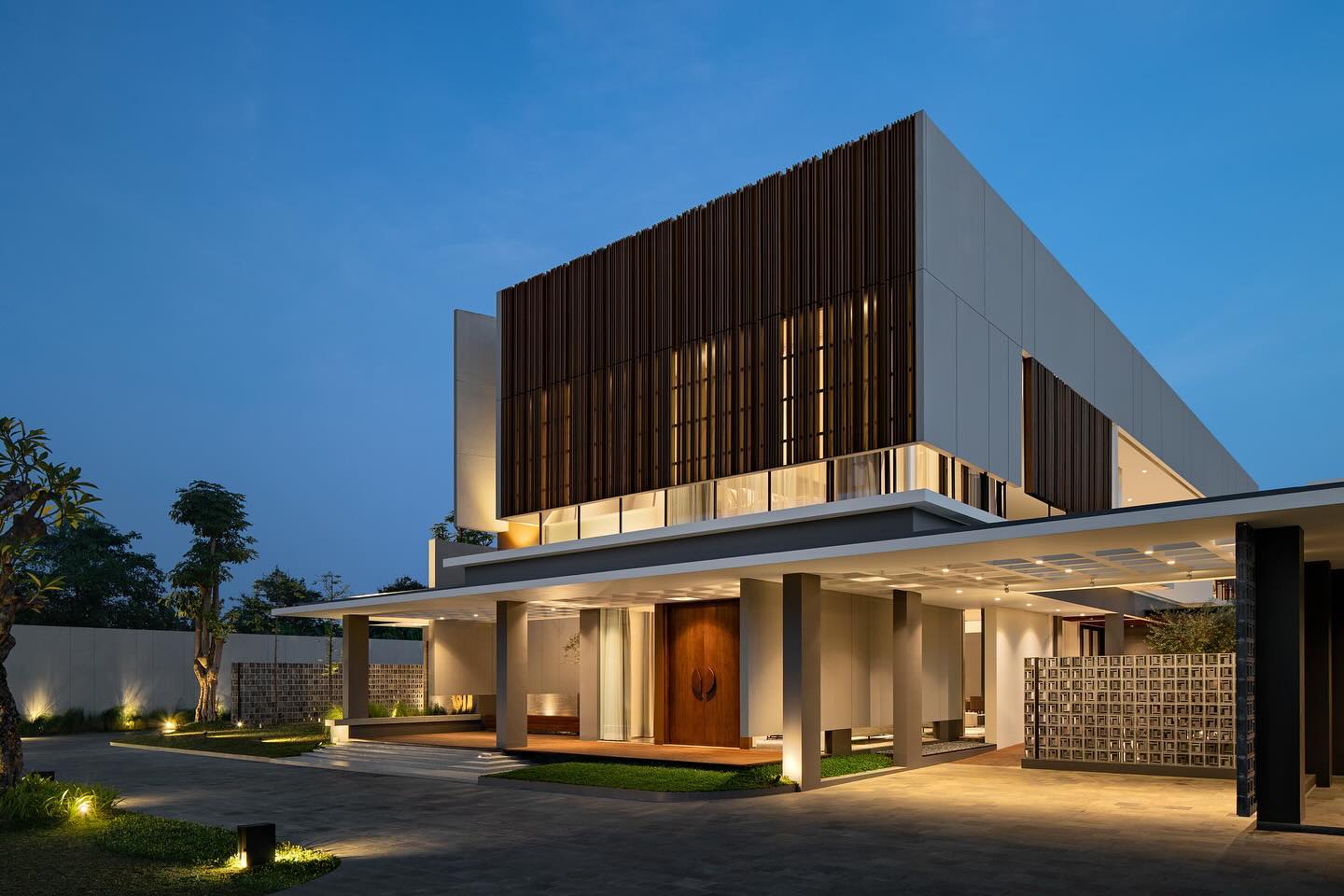 Y's House - Dextronteknologi
